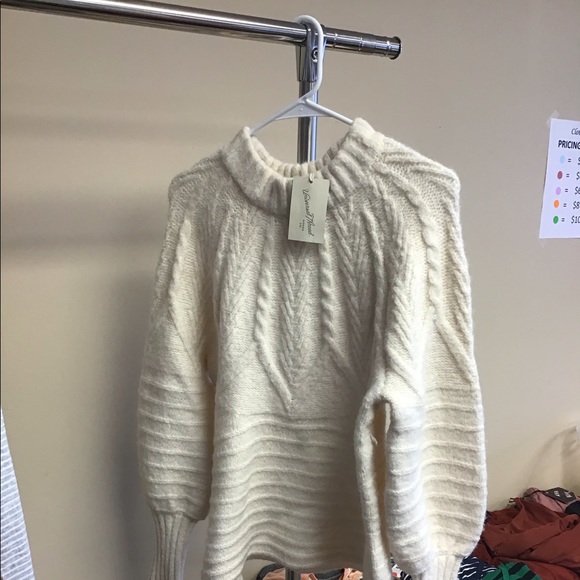 Universal Thread | Sweaters | Universal Thread Sweater | Poshmark